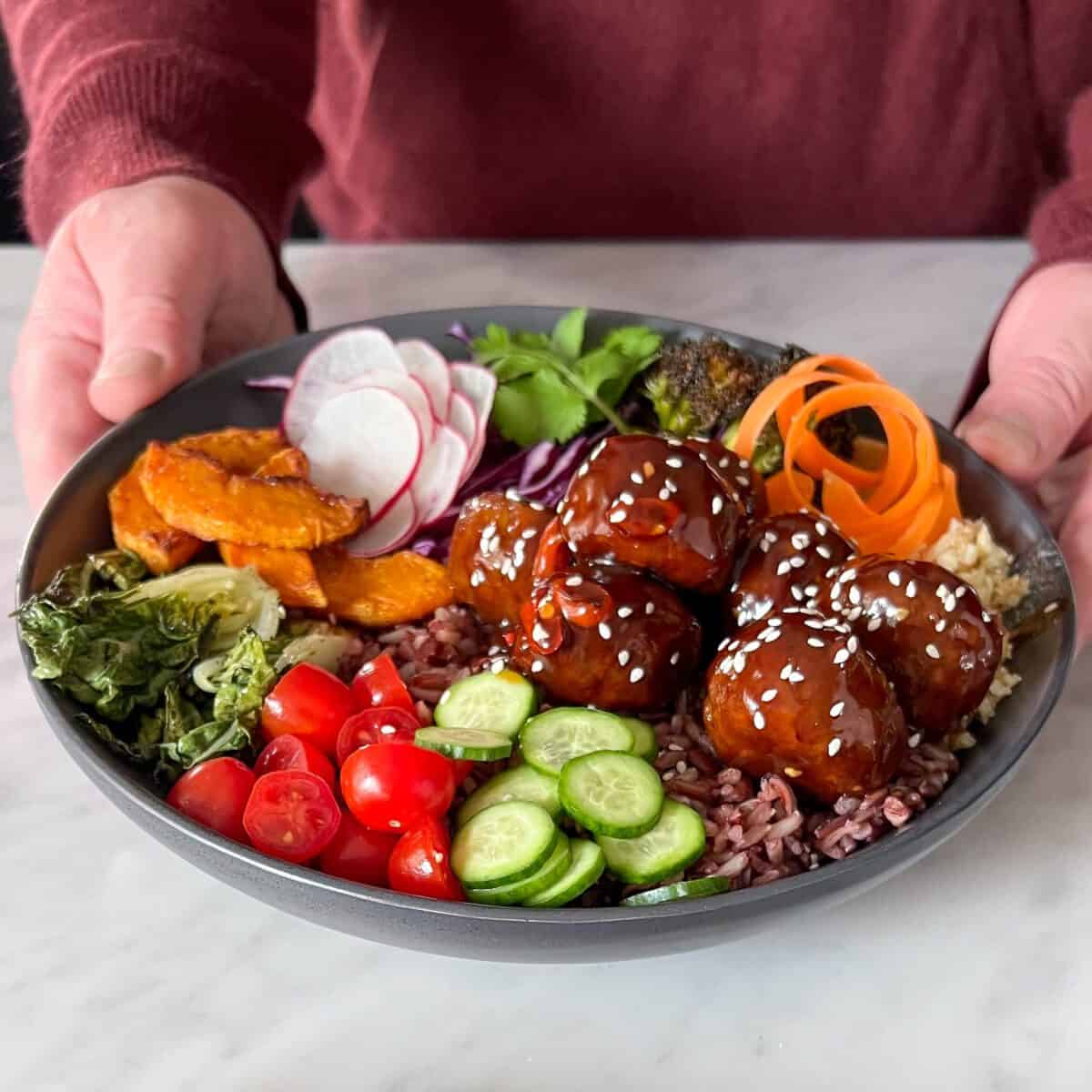 Beyond Meat Thai Meatball Bowl - Zimmy's Nook