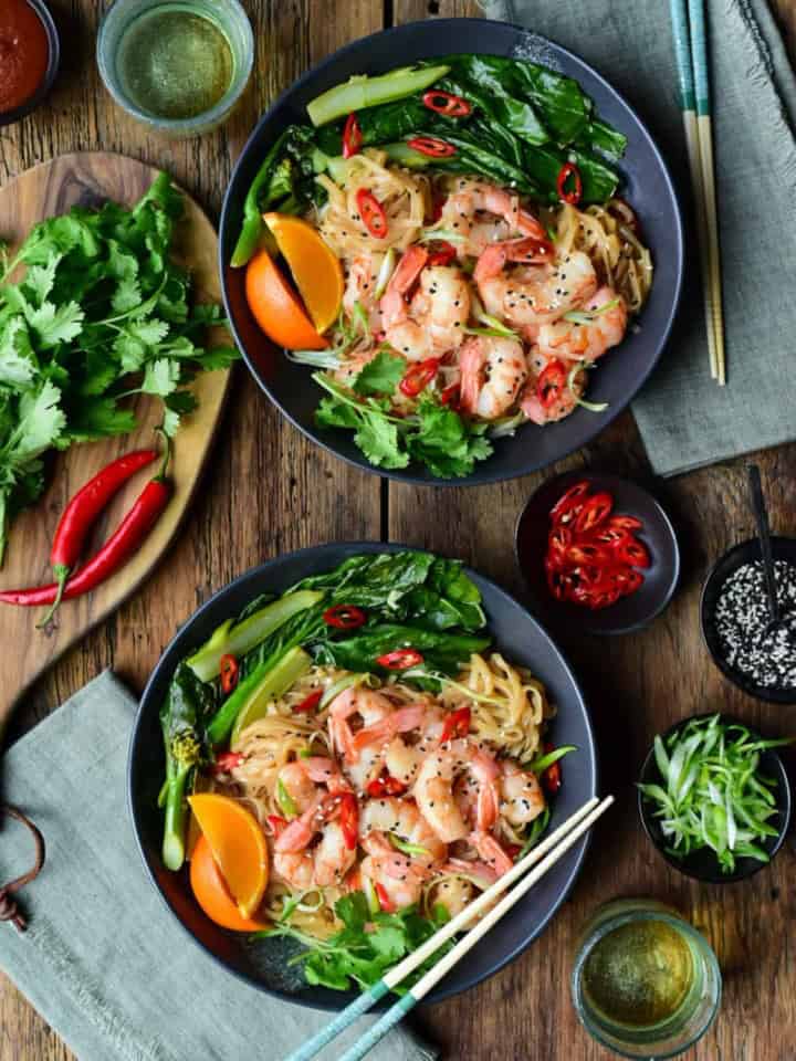 Spicy Garlic Shrimp Pasta - Zimmy's Nook